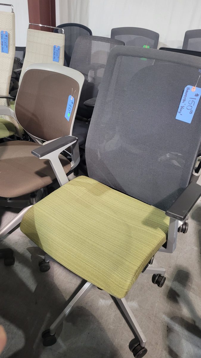 Haworth Very Task Chair – Superior Office Services | Used Office ...